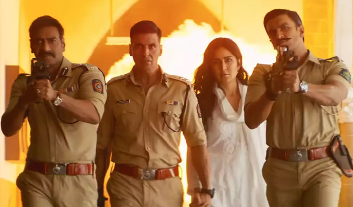 অক্ষয়ের সিনেমার প্রদর্শনী বন্ধ করলো কৃষকরা