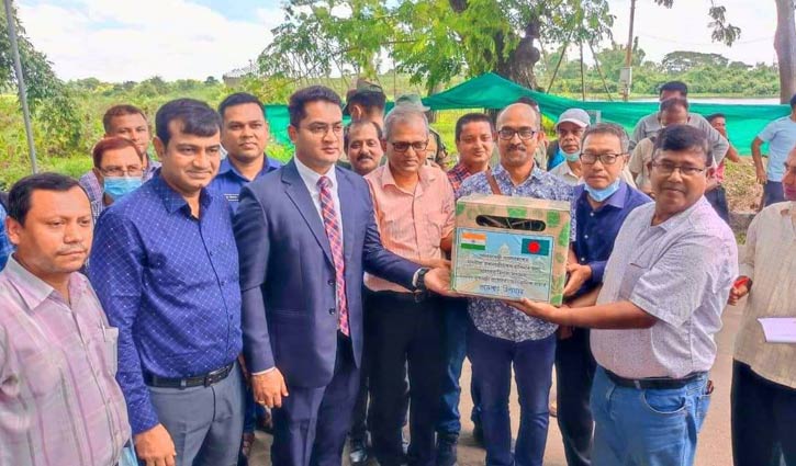 Tripura chief minister sends pineapples to Bangladesh PM