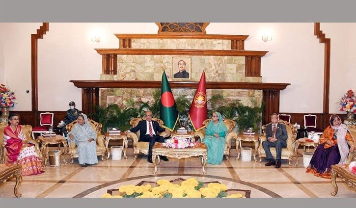 PM, President-elect meet President Hamid at Bangabhaban