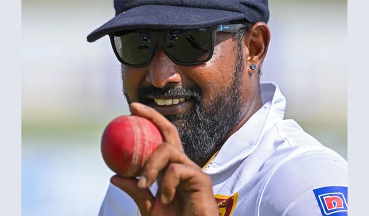 Jayasuriya breaks 72-year-old record